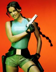 Lara Weller - WikiRaider